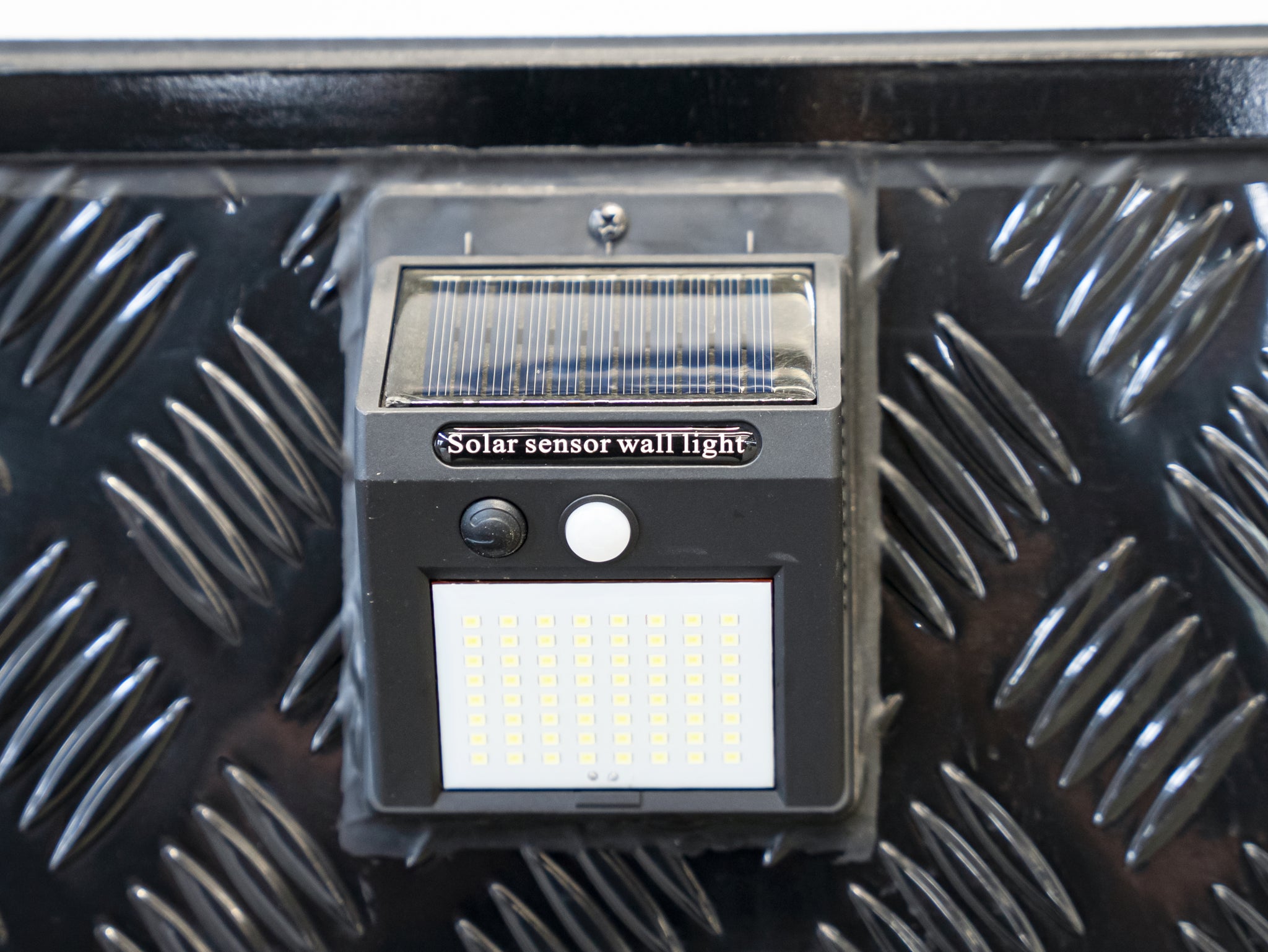 Solar Light for Entrance Door – Carbonogy